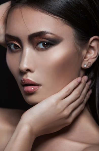 DateinAsia Review: Detailed Guide to Your Search of Love